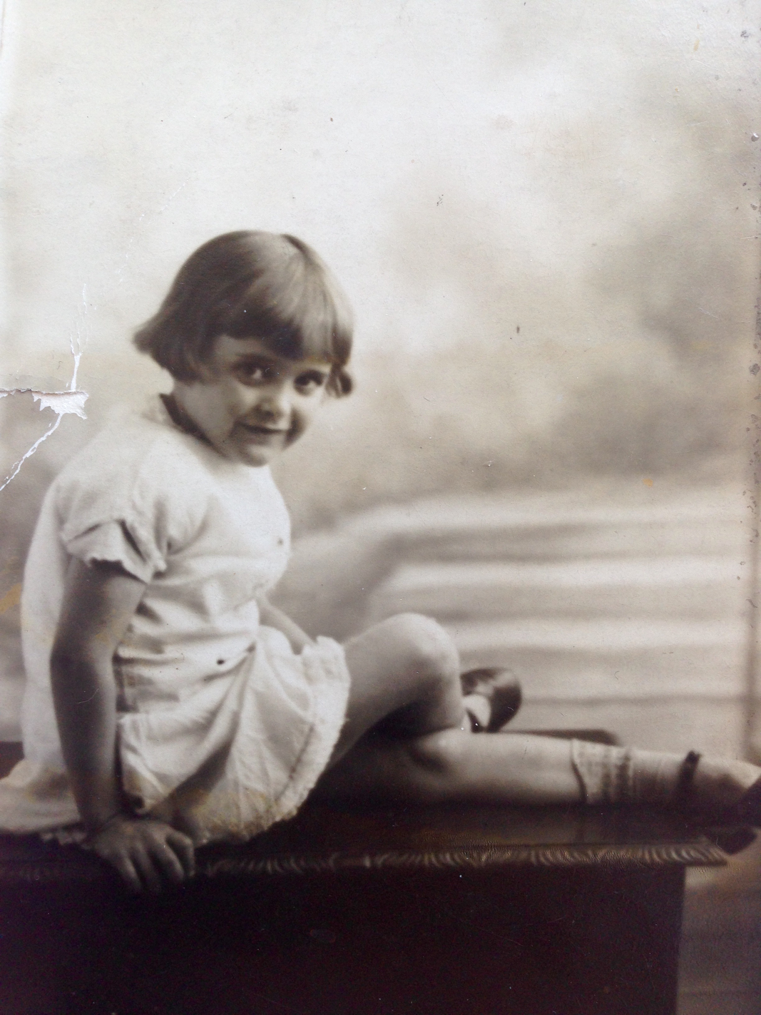 In Memoriam: Gladys Fox (née Hope) – Claudia Fox Reppen